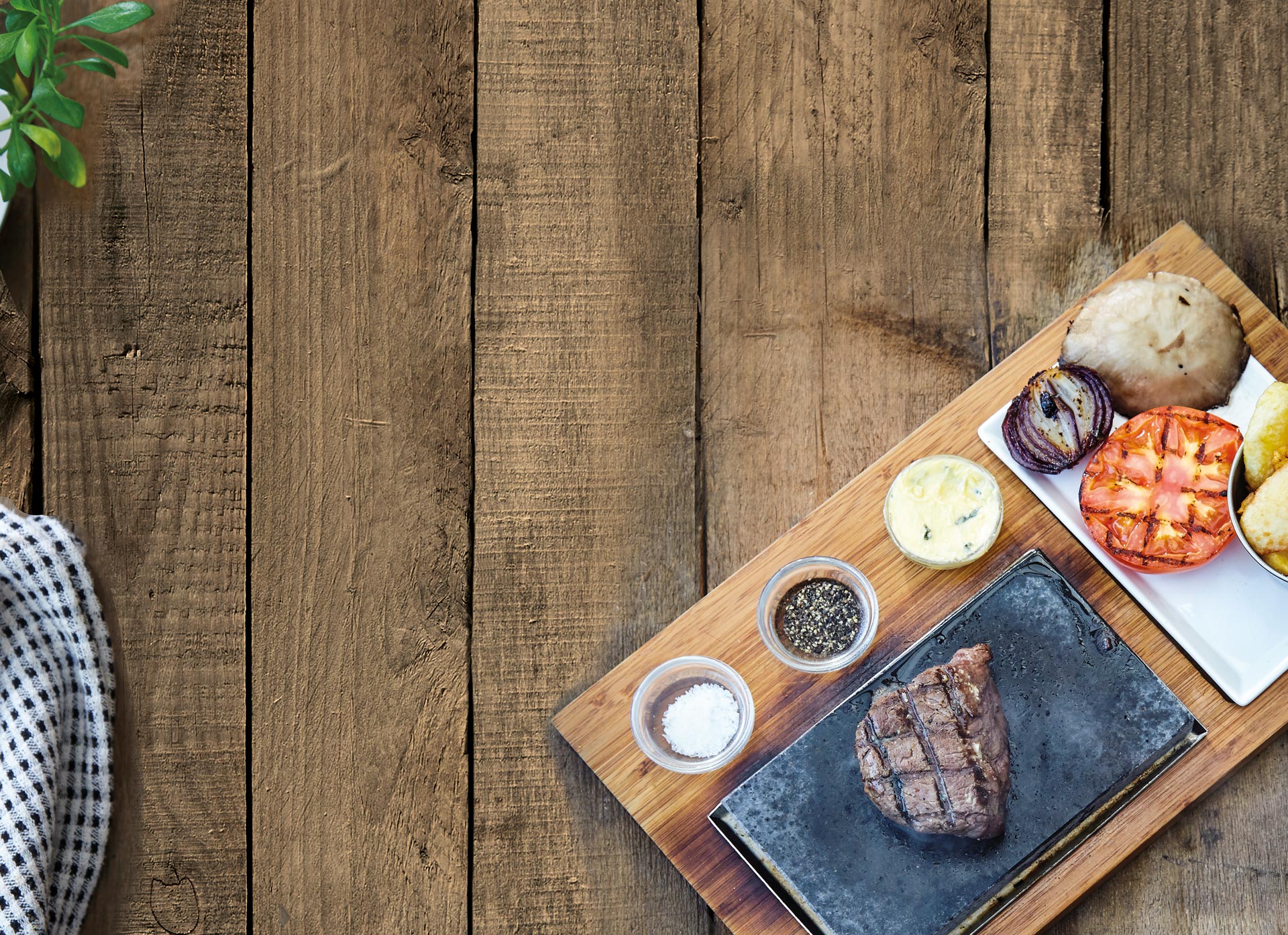 Cromptons at the Waterside Restaurant Eat Drink Relax Enjoy